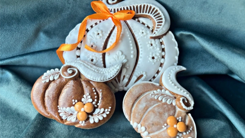 Halloween Gingerbread Pumpkins – Gingerbread Academy